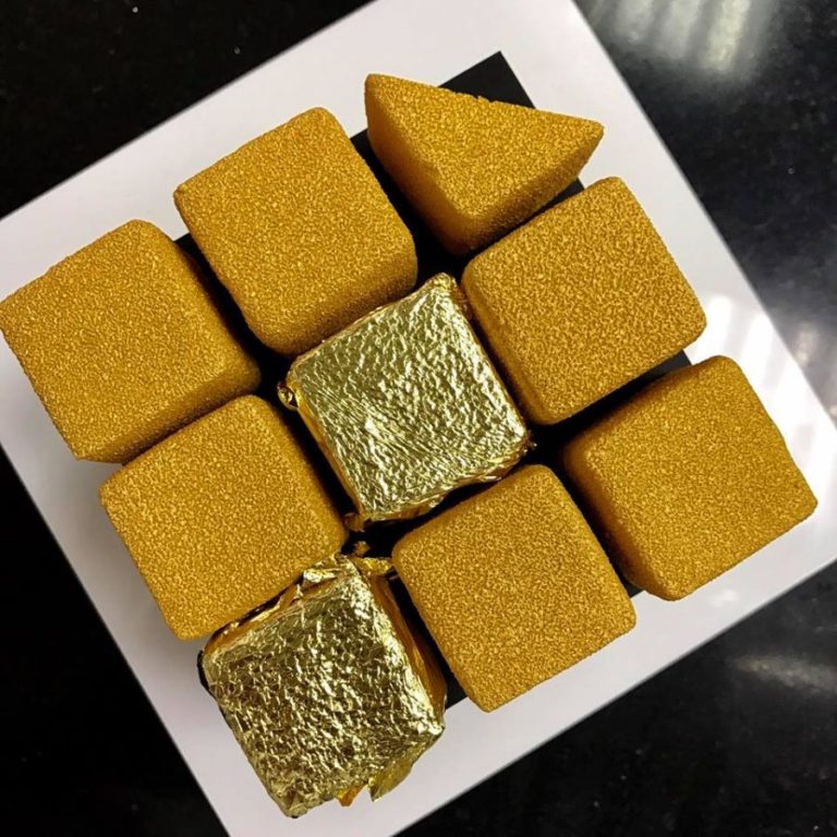 These Rubik's Cube Cakes Are as Eye-Catching as They Are Tasty ...