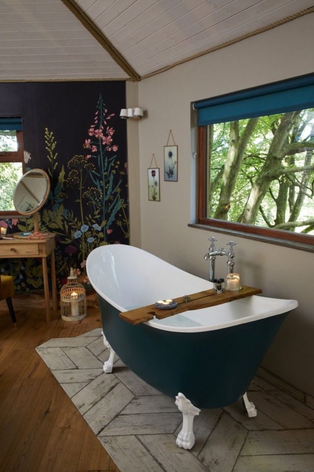 Live Your Childhood Dream in This Beautiful Handcrafted Treehouse ...